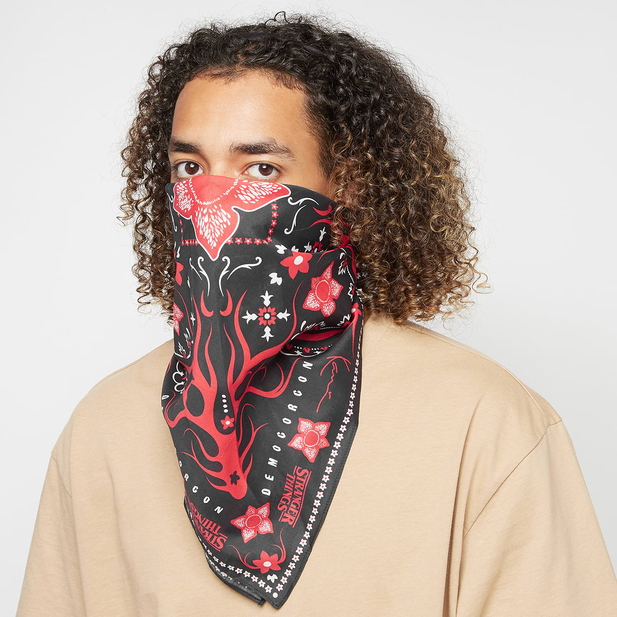 x Stranger Things Signature Bandana | SNIPES