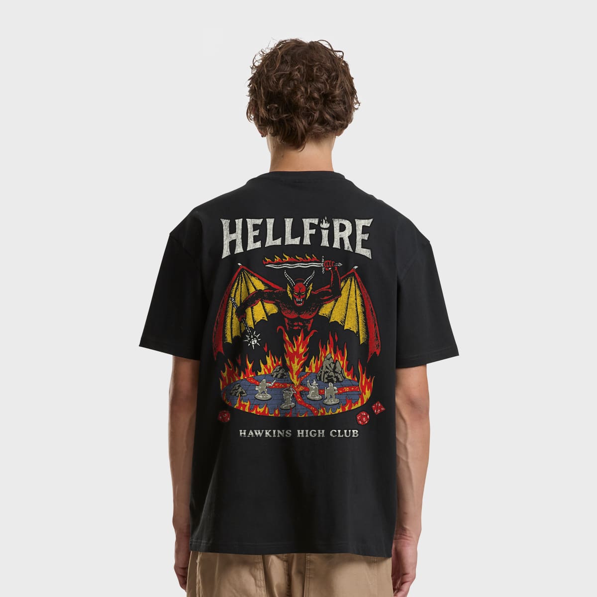 Stranger Things Hawkins High Club Loose Tee | SNIPES