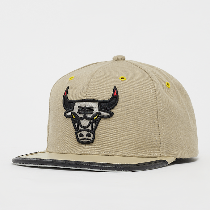 Mitchell & Ness Day 3 Snapback Chicago Bulls NBA beige (6HSSMM19505 ...
