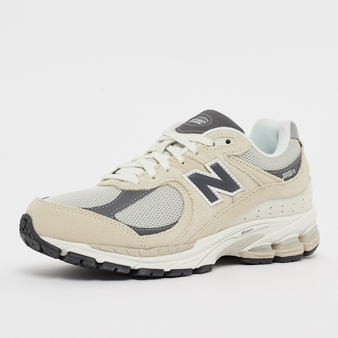 Shop New Balance 2002R beige | SNIPES