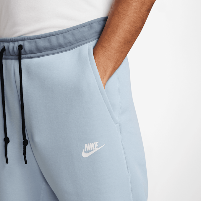 Compra Nike Tech Fleece Jogger azul | SNIPES