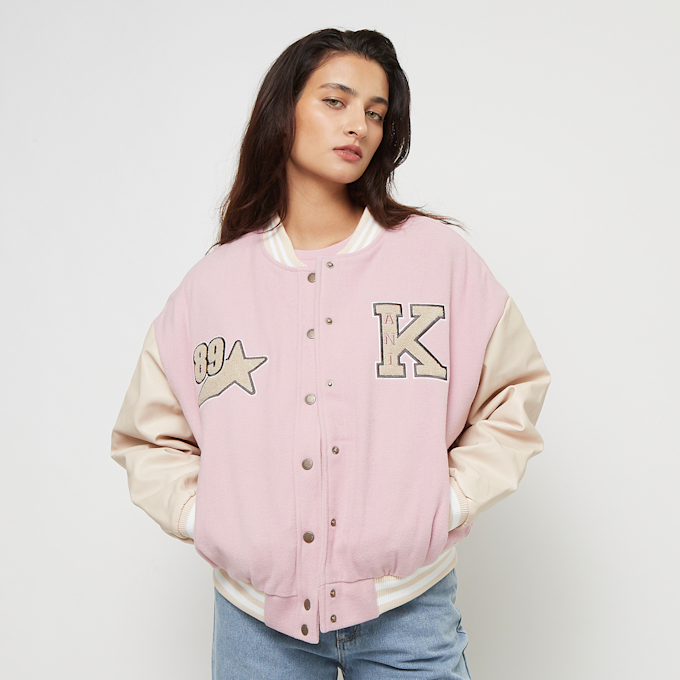Compra Karl Kani Retro Patch Star Logo Oversized College Jacket rosa ...