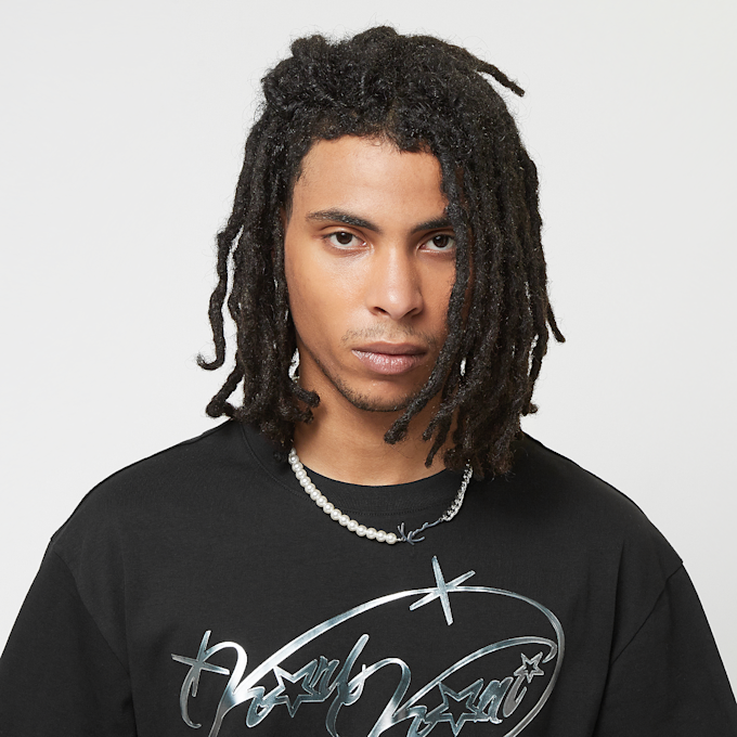 Kupi Karl Kani Signature Pearl Chain Silver/White srebrna | SNIPES