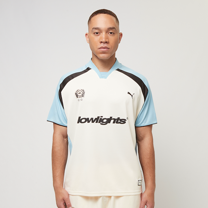 Compra PUMA x Low Lights Football Graphic Jersey Puma x Low Lights bege ...