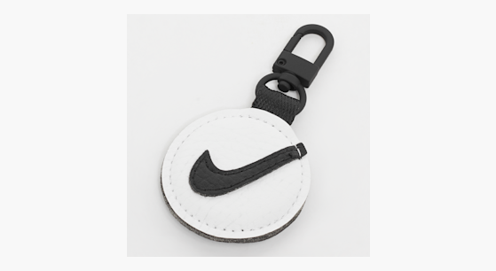 Acquista Nike Premium Tag FOB bianco | SNIPES