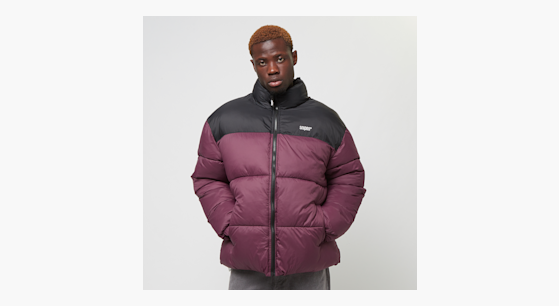 Shop SNIPES Small Logo Essential Puffer Jacket rood | SNIPES