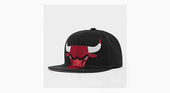 Compra Mitchell & Ness XL Logo Snapback Chicago Bulls negro | SNIPES