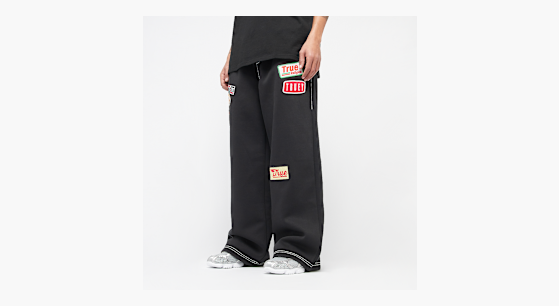 True Religion Patch Big-T Baggy Sweatpants czarny (109030-1001)