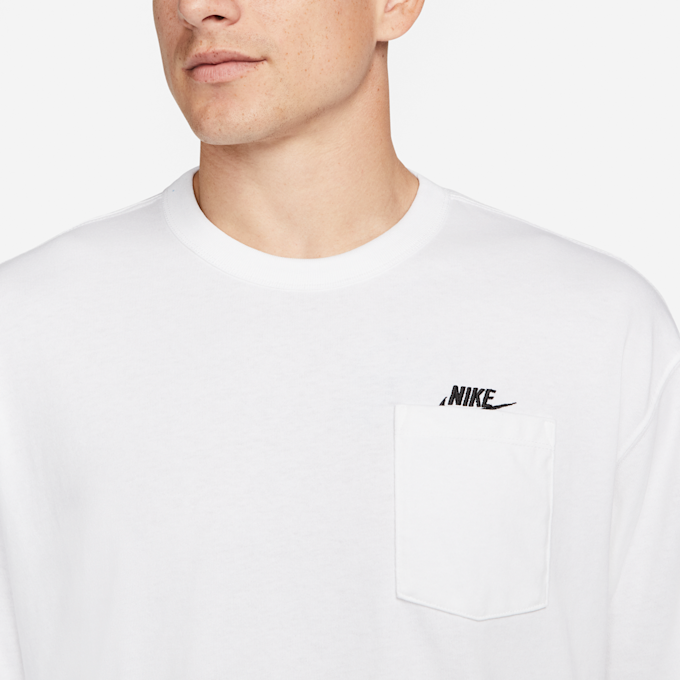 Nike Sportswear Premium Essential Tee wit | DR7929-100 | SNIPES