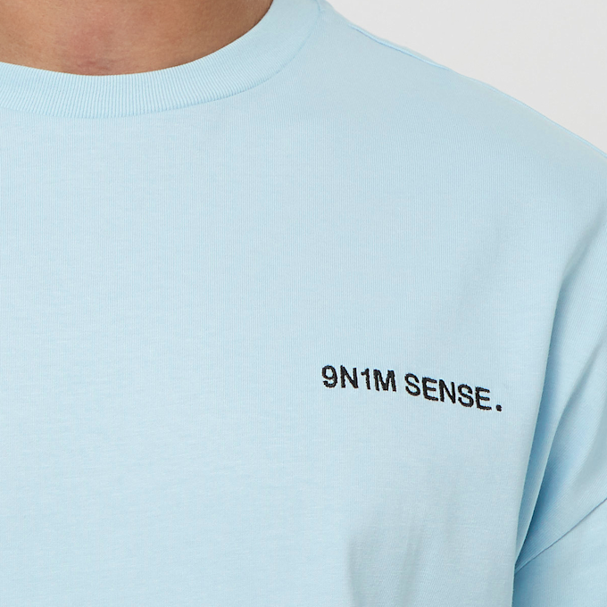 9N1M SENSE Logo T-shirt blanco (SM223-001-5)