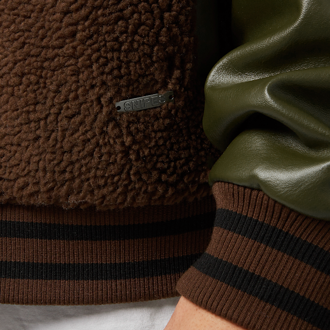SNIPES Old English Logo Sherpa Fake Leather Varsity Jacket bruin ...