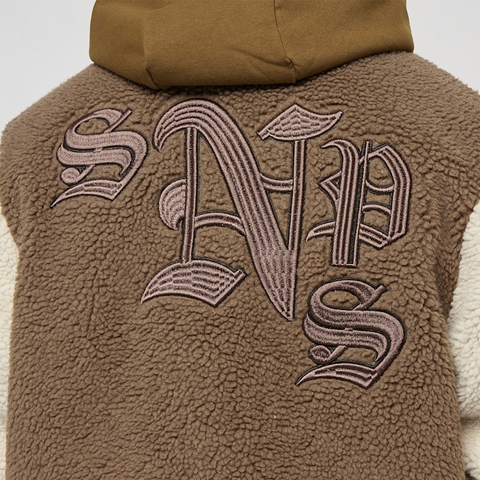 SNIPES Old English Logo Sherpa Varsity Jacket beige | SM224-015-1 | SNIPES
