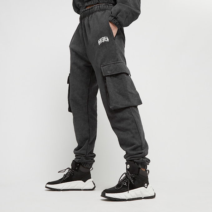 SNIPES Small Old English Logo Washed Oversized Cargo Sweatpants zwart ...