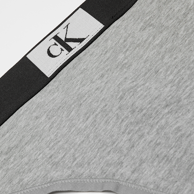 Calvin Klein Underwear Modern Thong cinzento | 000QF7221EP7A | SNIPES