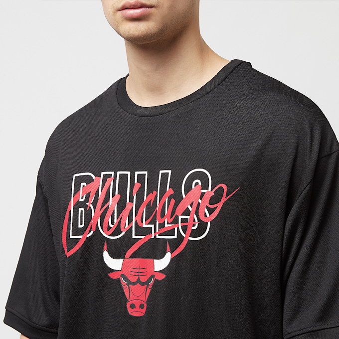 New Era Script Oversize Mesh Tee Chicago Bulls schwarz | 60332209 | SNIPES