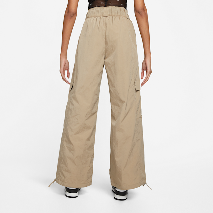 Nike Sportswear Oversized High-Waisted Woven Cargo Pants zelena ...